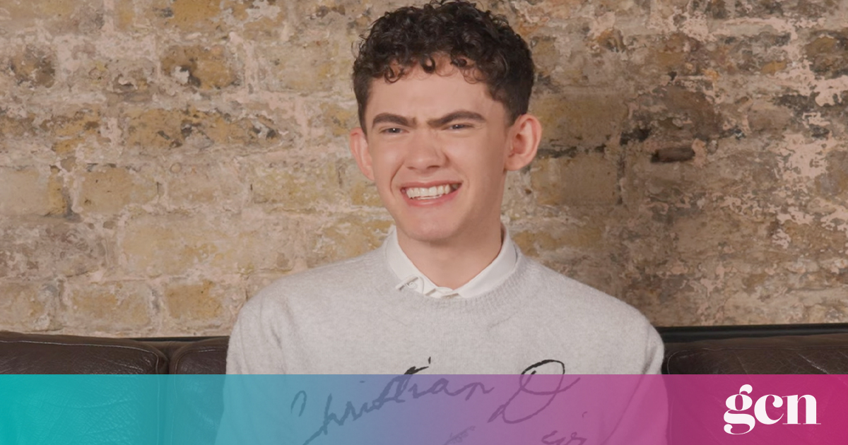 Watch: Joe Locke reacts to fan-favourite Heartstopper scenes in ...